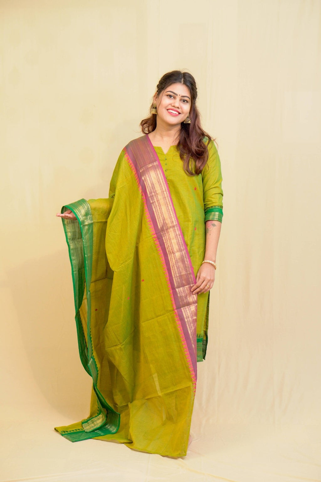 Geet - Kurti with dupatta in pure kanchi cotton in mehndi color